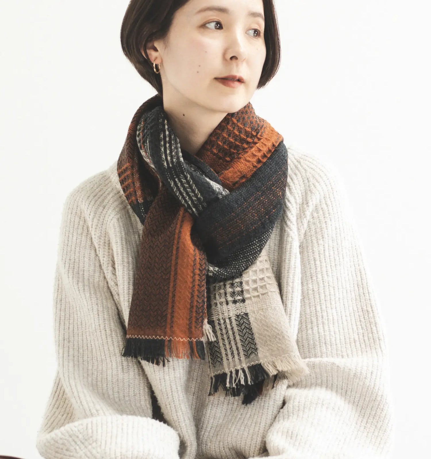 Iori Online Shop | Kobo Oriza Wool KAWARI-ori Muffler zero – 100% Wool – Iori Co., Ltd.